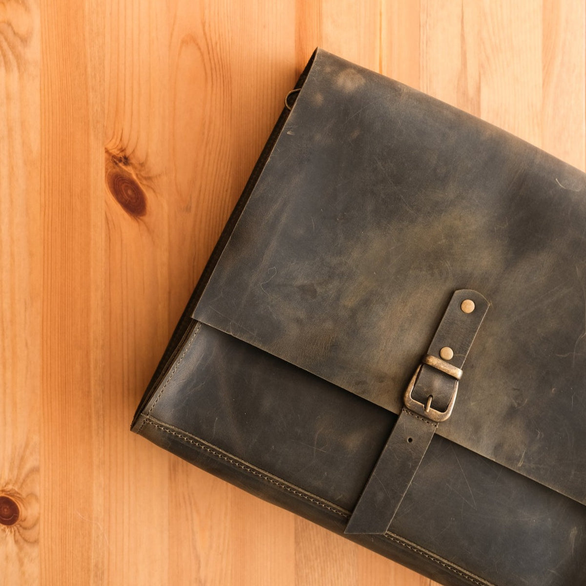 Messenger Bag | The North Fox